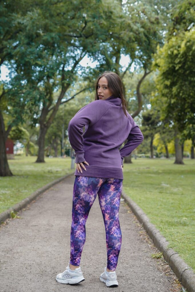 CALZA LARGA con ojo en entrepiernas y cintura curva – SEA FLOWERS VIOLETA – SUNSEA – Follow the Sun!